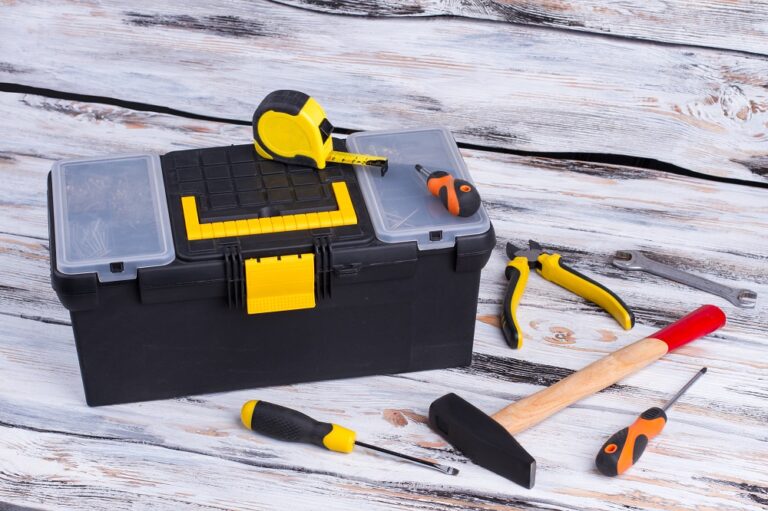 Best 7 Tool Kits for Any Home Project or Emergency - The American House